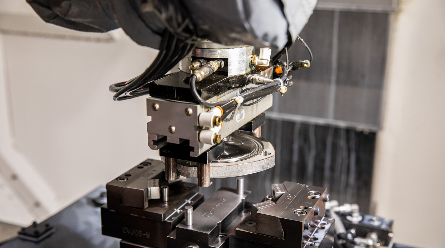 Sentry Sampling Systems | Products & Services | Sentry Equipment